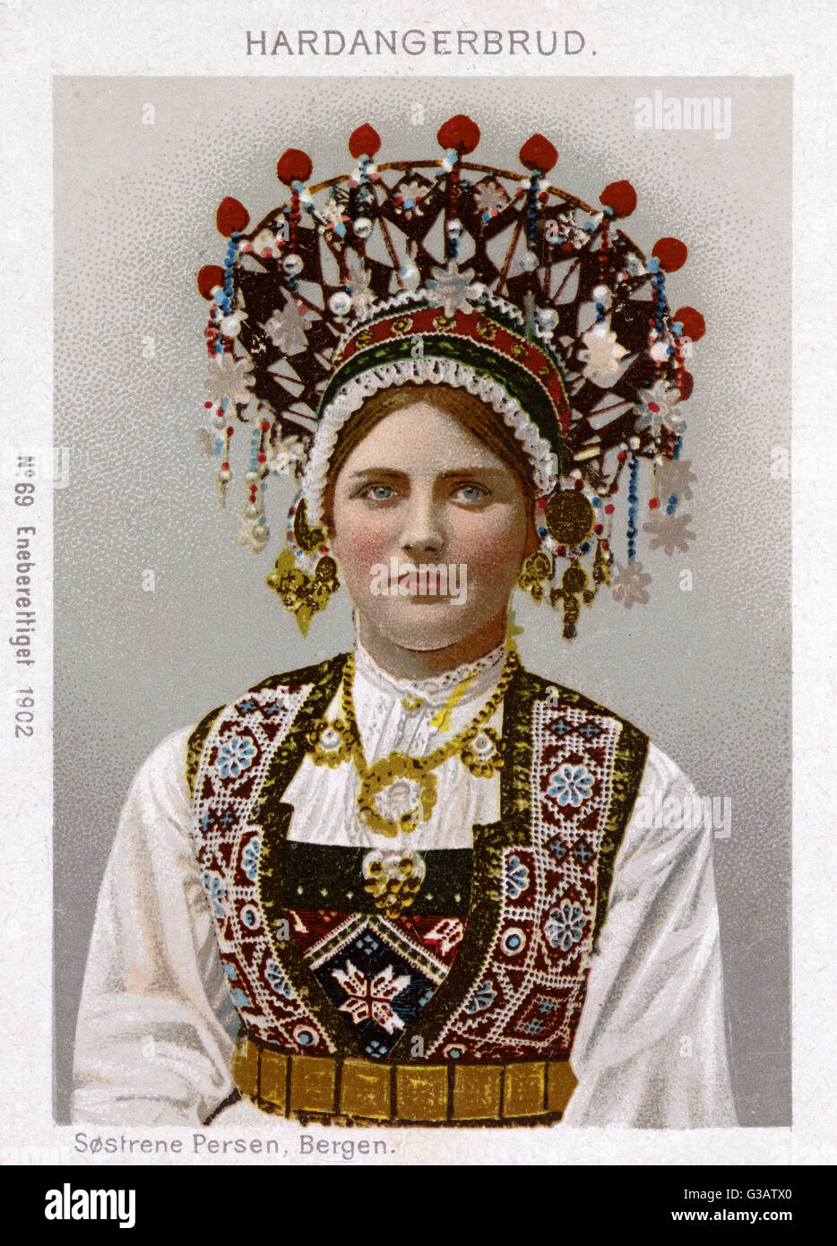 Mariée norvégienne de Hardanger en costume traditionnel Photo Stock - Alamy