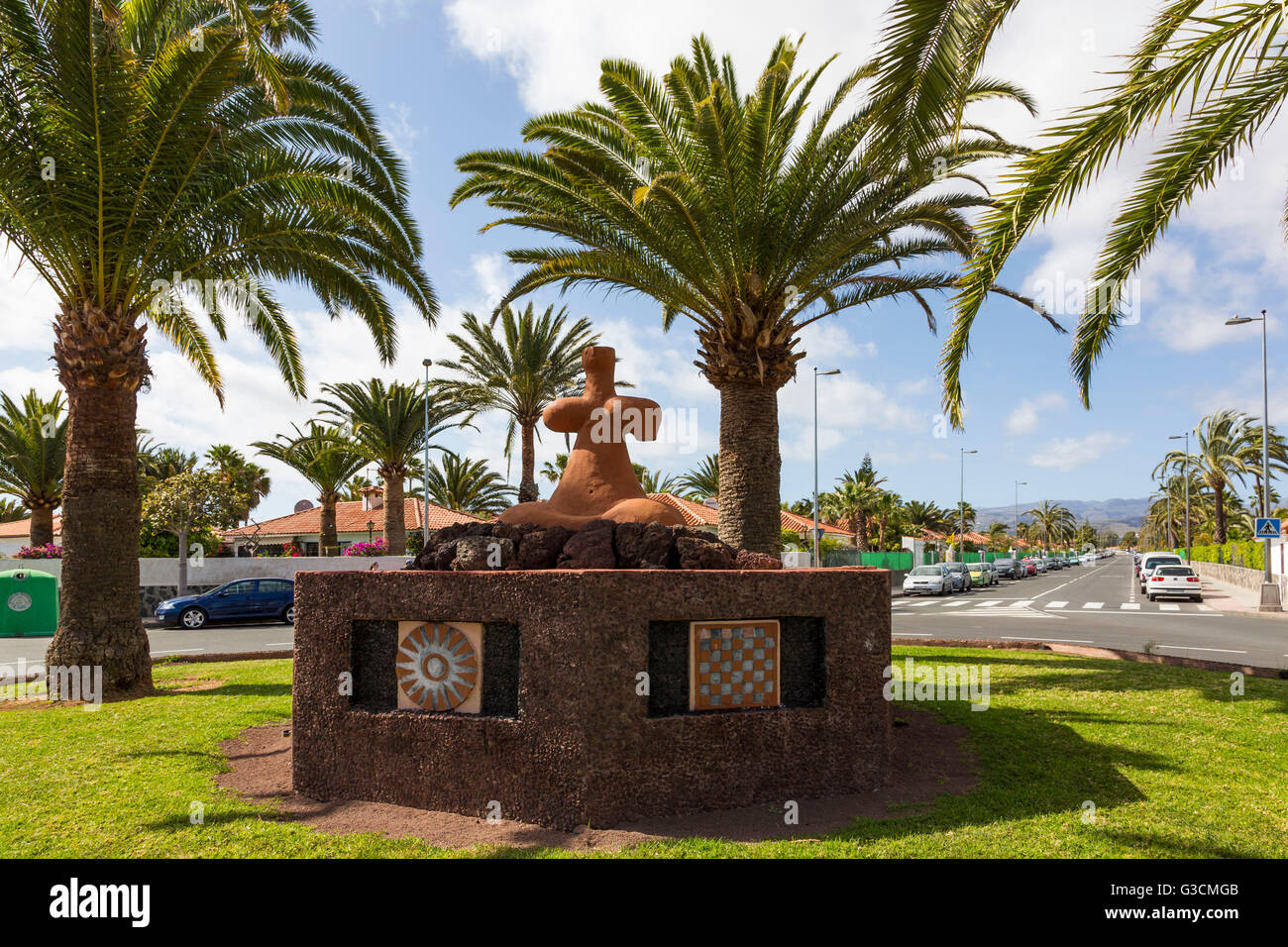 Square La Gomera, avec l'idole de la statue de Tara, symbole de ...