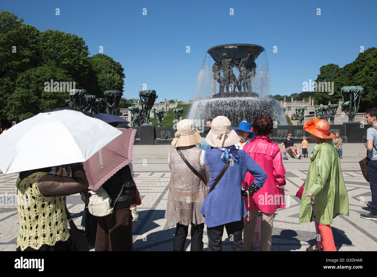 Parc de Sculptures de Vigeland, le plus grand parc de sculptures faites ...