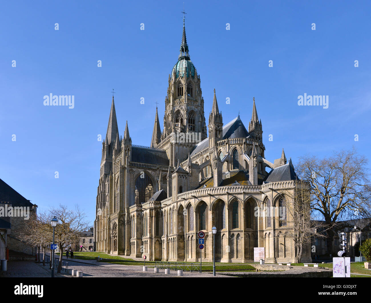 Cathédrale notre dame de bayeux Banque de photographies et d’images à haute résolution - Alamy