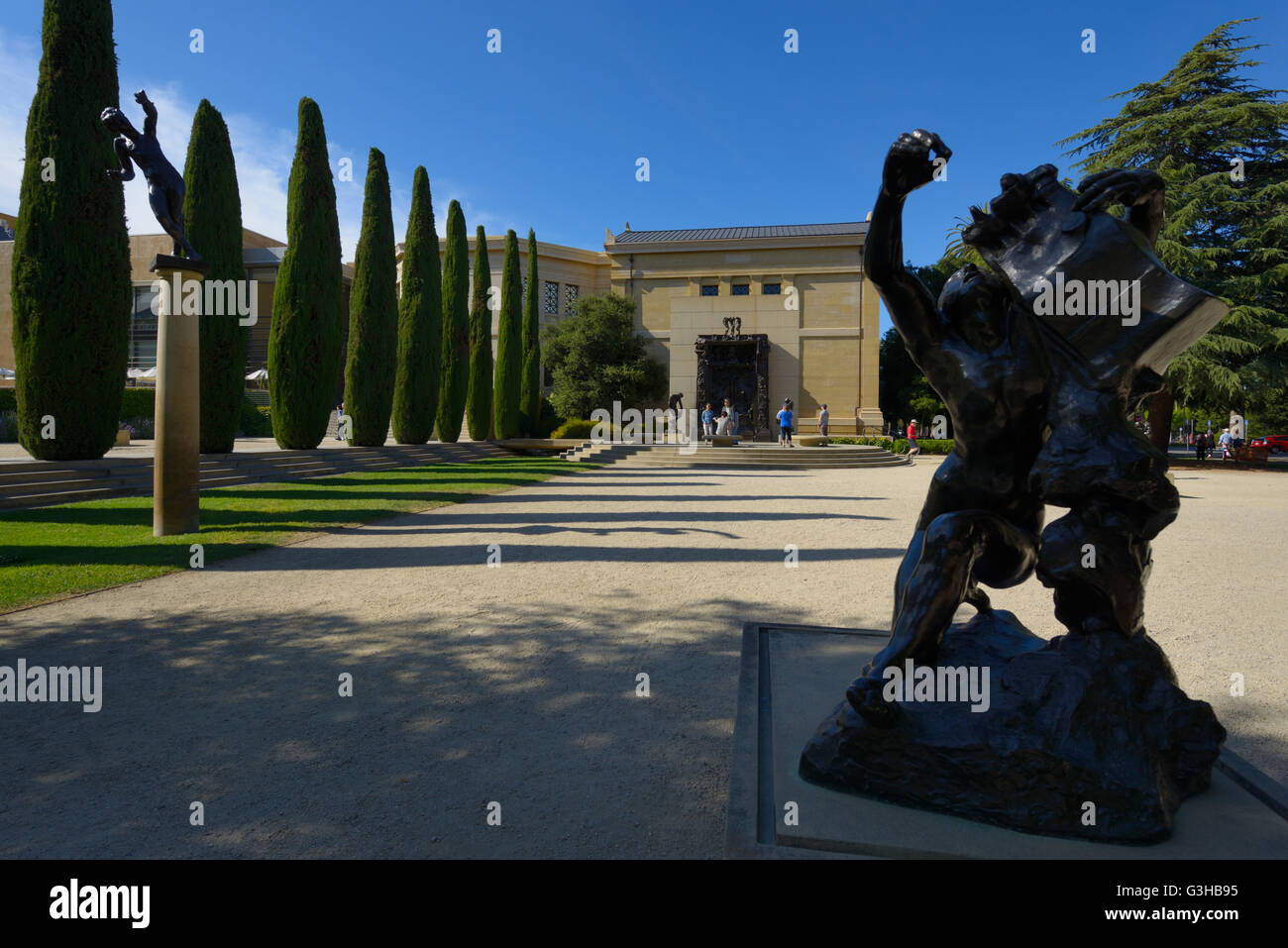 Le jardin de sculptures Auguste Rodin au Centre Iris et B. Gerald ...