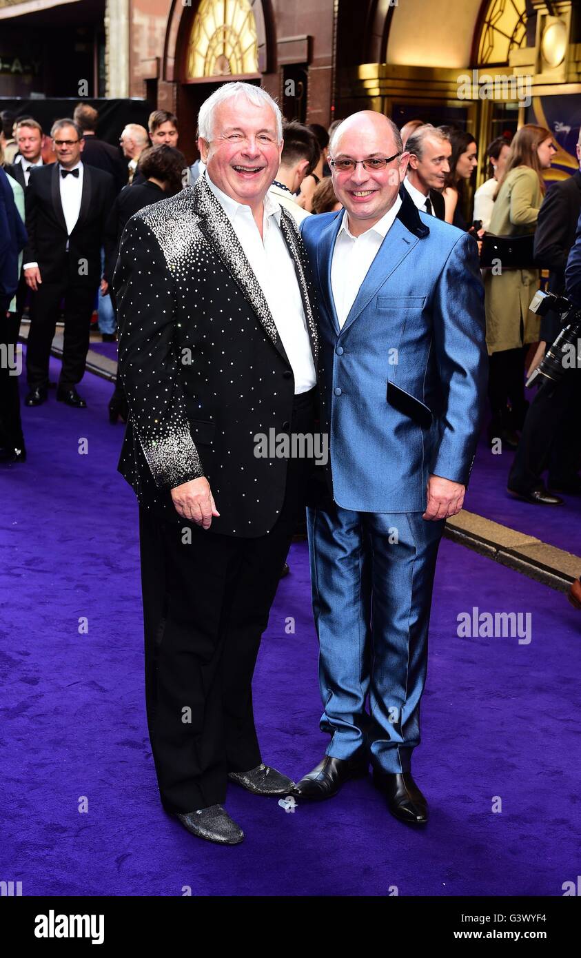 Neil sinclair and christopher biggins Banque de photographies et d’images à haute résolution - Alamy