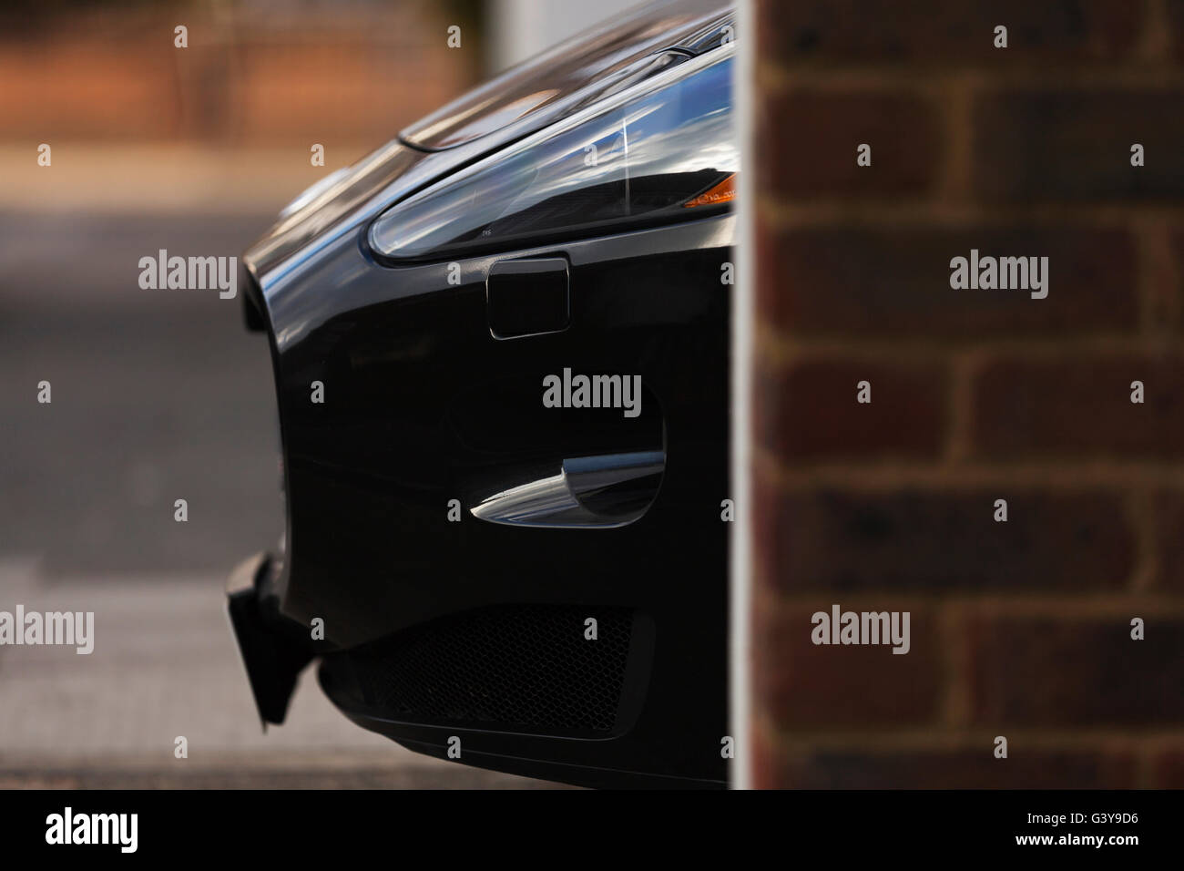 Voiture de luxe noire Banque de photographies et d’images à haute ...