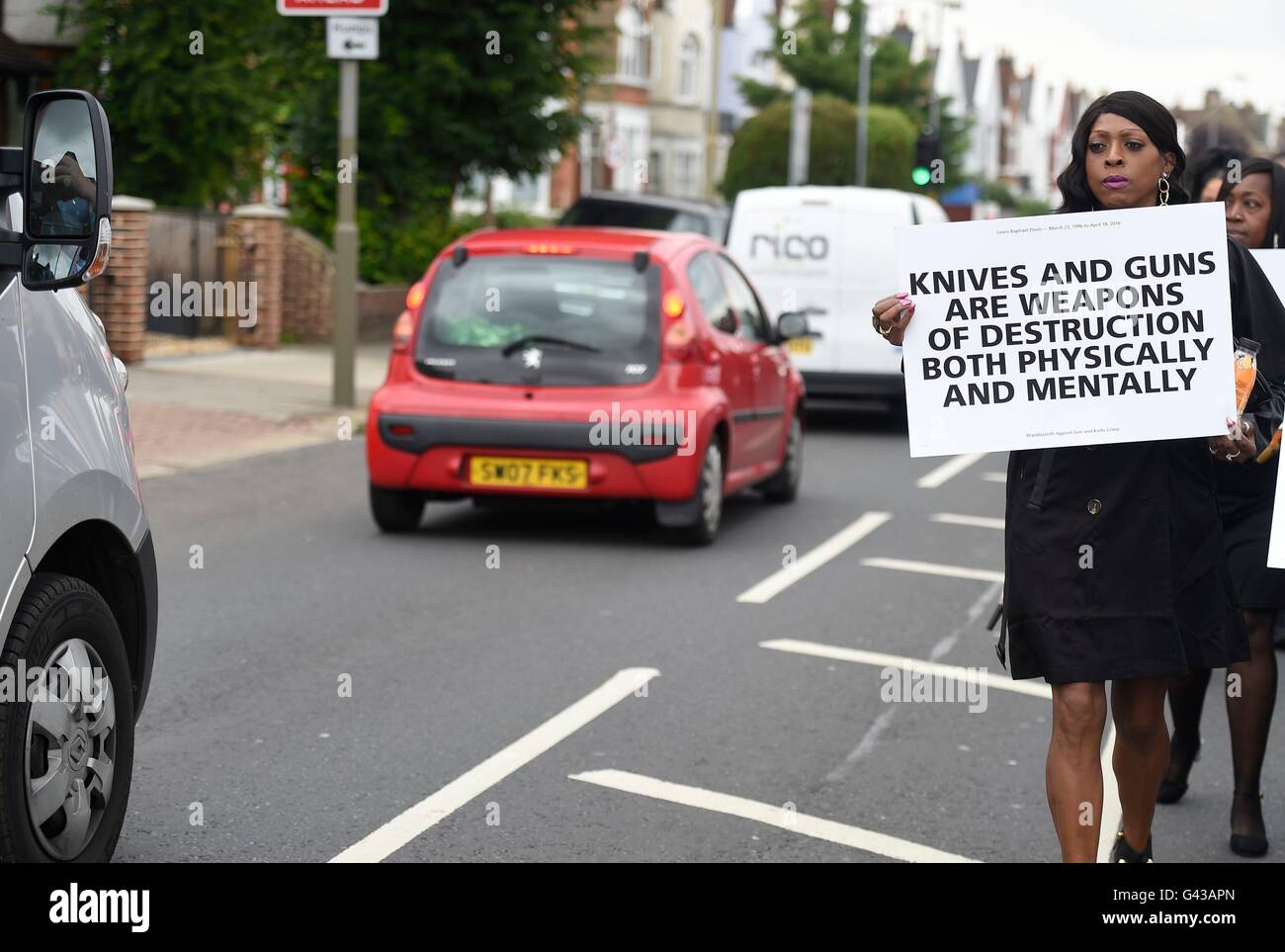Amis et famille de lewis elwin Banque de photographies et d’images à ...