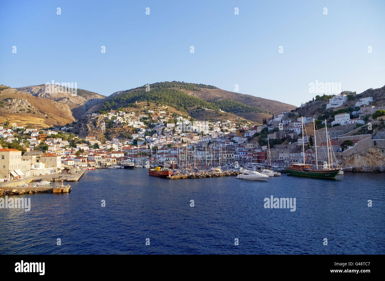 Front de mer hydra island Banque de photographies et d’images à haute ...