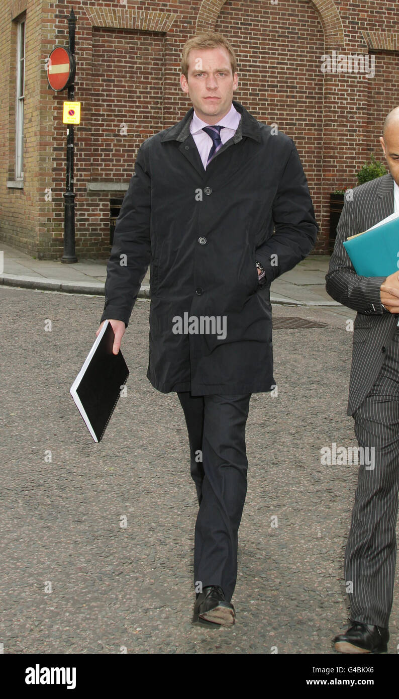 Affaire judiciaire adam cottrell Banque de photographies et d’images à ...