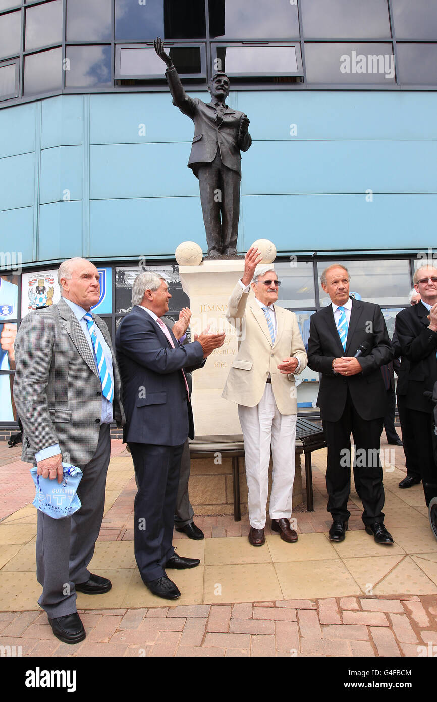 Le championnat Coventry City a dévoilé une statue en bronze de plus de ...