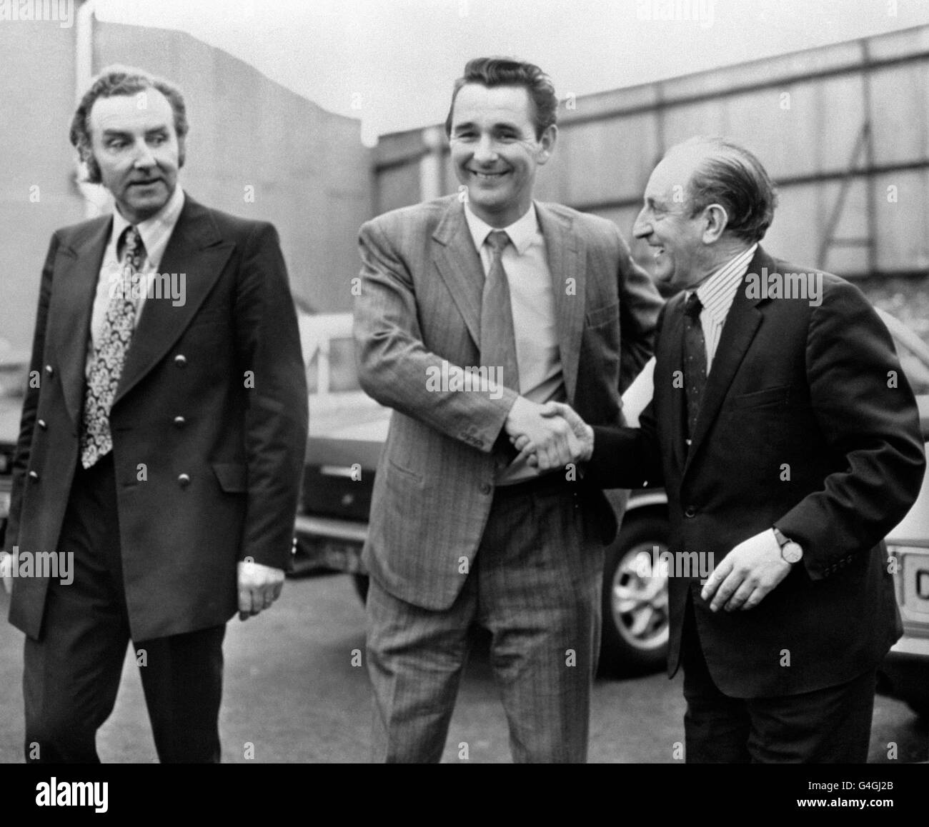 Contrat à long terme Banque d'images noir et blanc - Alamy