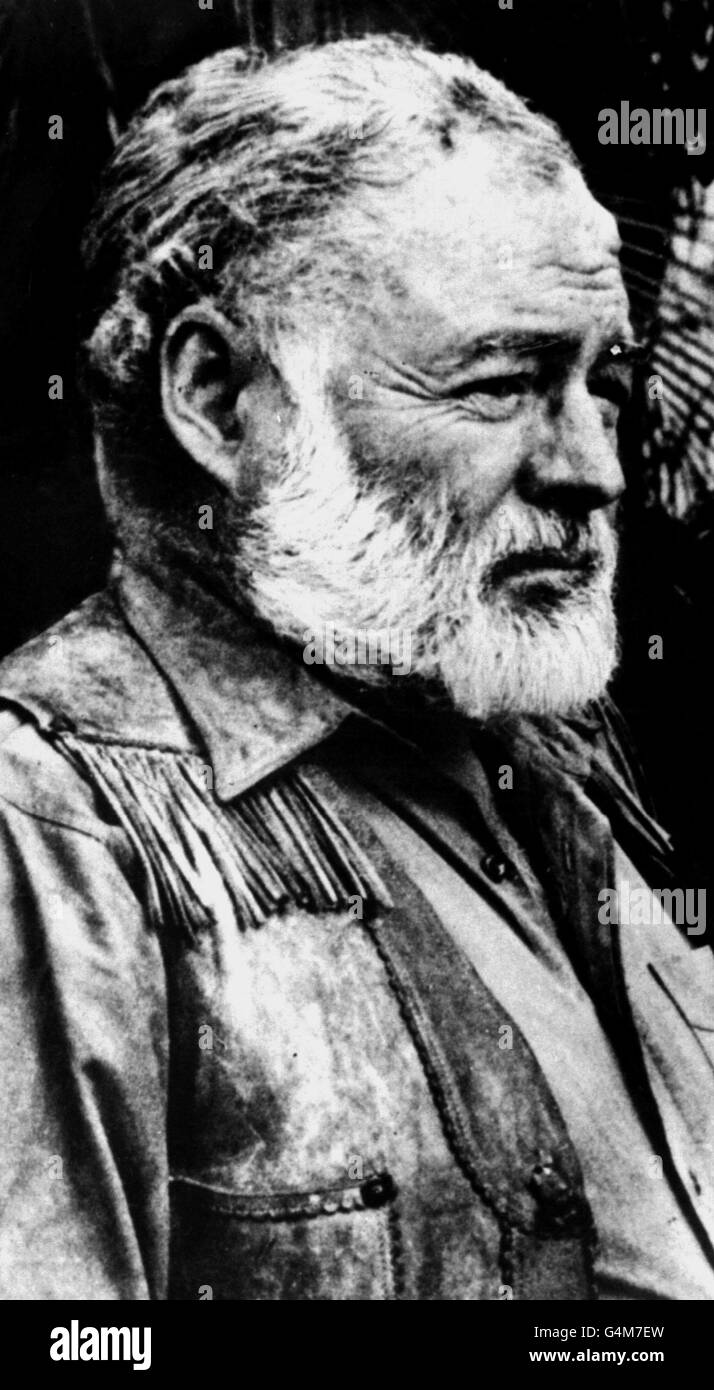 Ernest hemmingway Banque d'images noir et blanc - Alamy