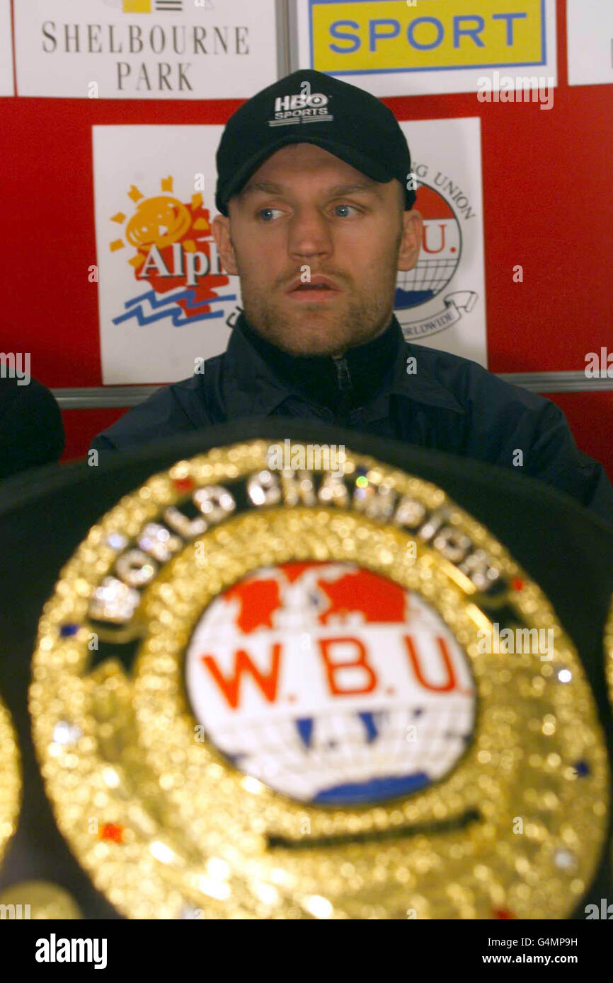 3 4 trois quart de longueur portrait ceinture casquette sport boxe ...