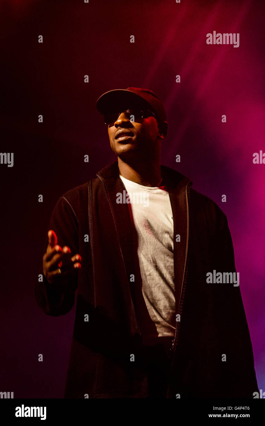 Rappeuse anglaise Banque de photographies et d’images à haute ...