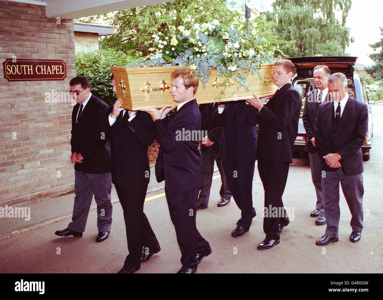 Courrier pall Banque de photographies et d’images à haute résolution ...