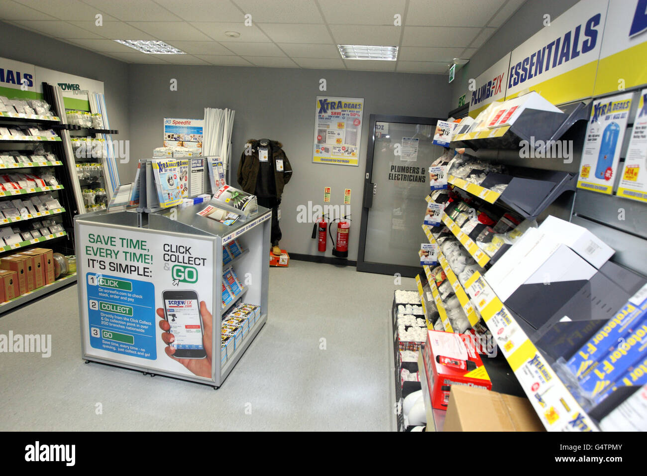 Screwfix 200e magasin Banque de photographies et d’images à haute ...