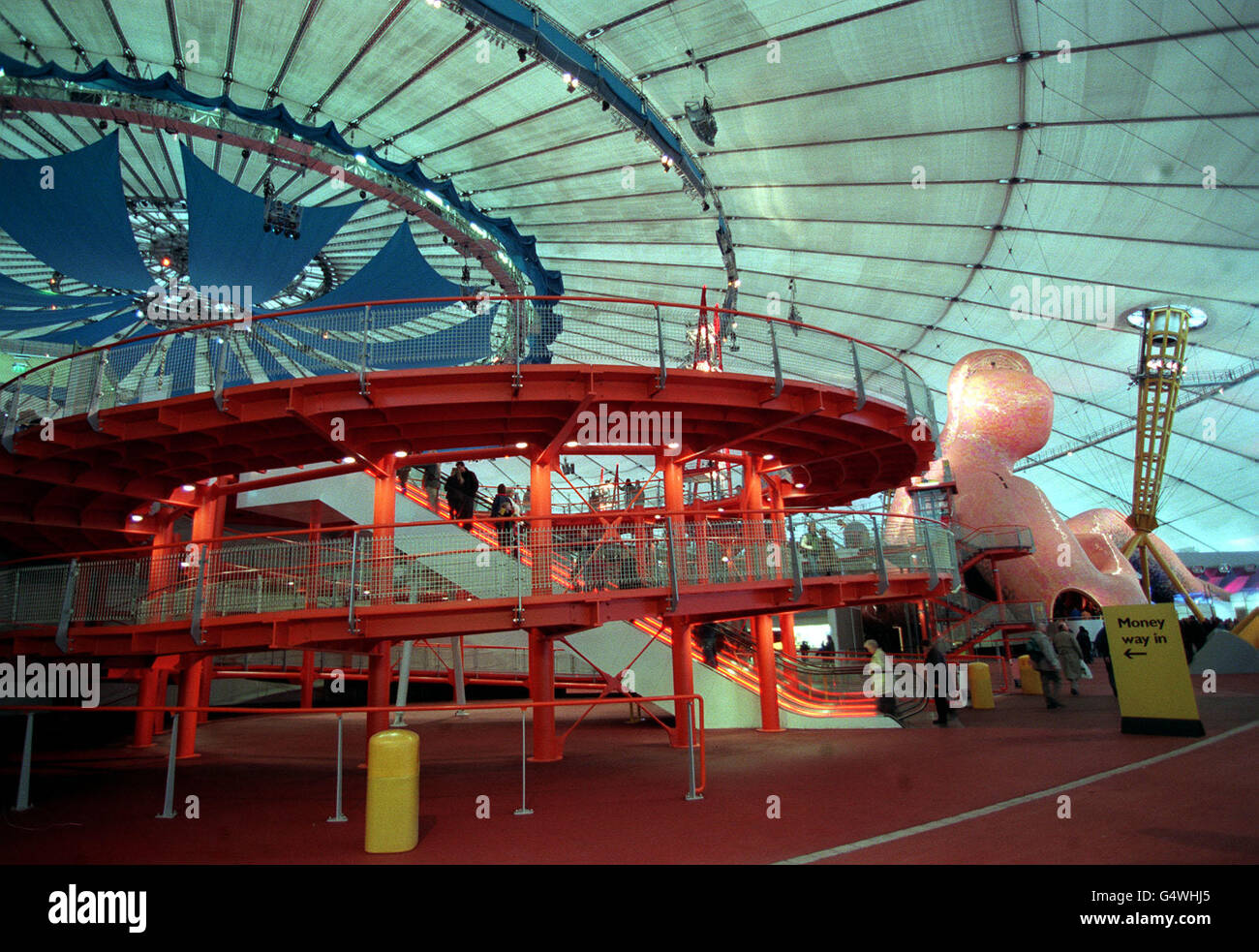 Millennium dome inside body zone Banque de photographies et d’images à ...