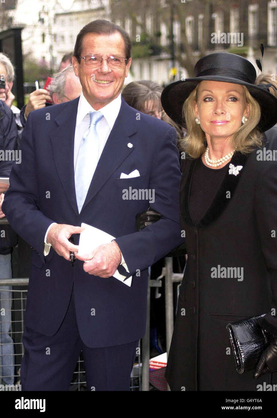 Desmond llewelyn Banque de photographies et d’images à haute résolution ...