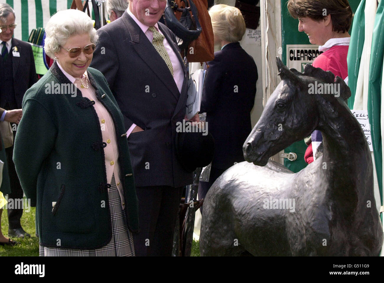 Cheval royal souriant reine elizabeth ii reine2000 reine2000s Banque de ...