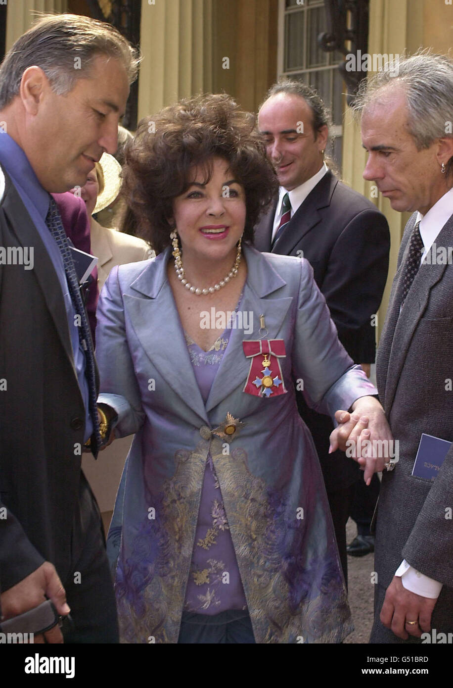 Dame commander of the order of the british empire Banque de ...