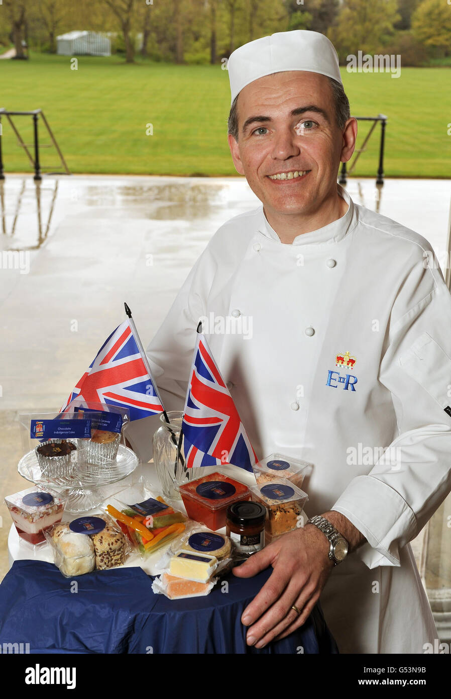 Le chef royal Mark Flanagan, dans la salle Bow de Buckingham place ...