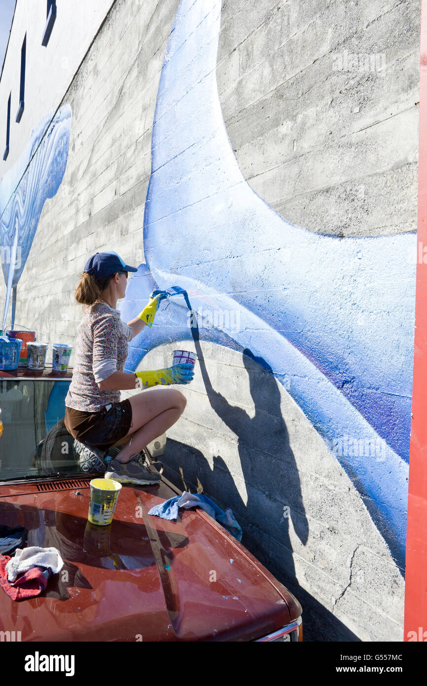 Artiste murale femme Banque de photographies et d’images à haute ...