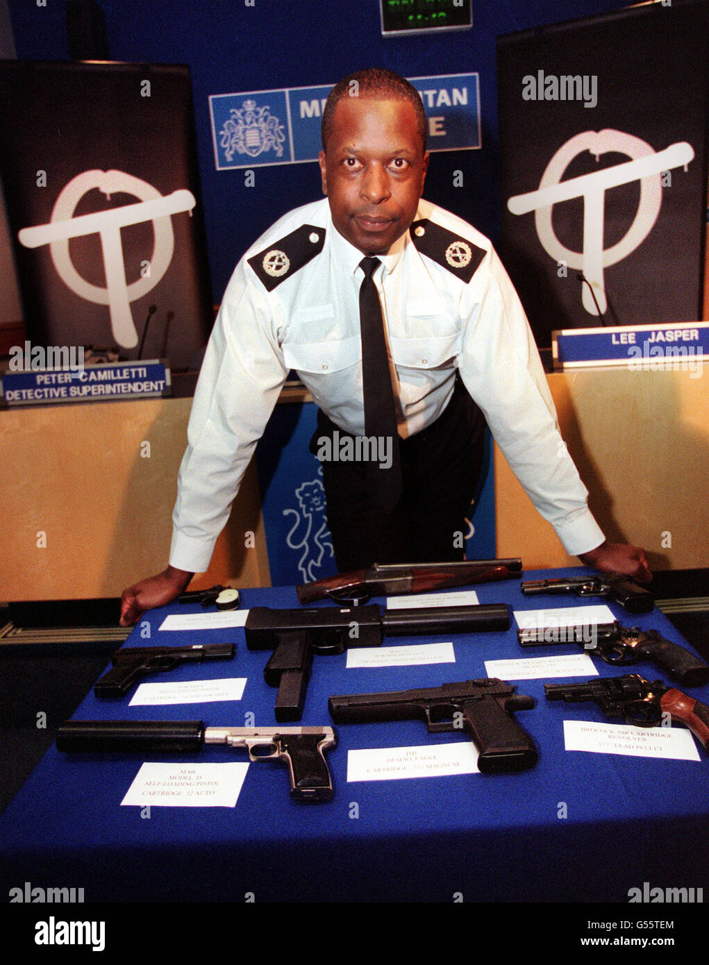 Opération trident Banque de photographies et d’images à haute ...