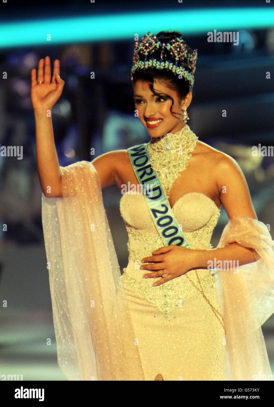 Winner of miss world miss india priyanka chopra 18 Banque de ...