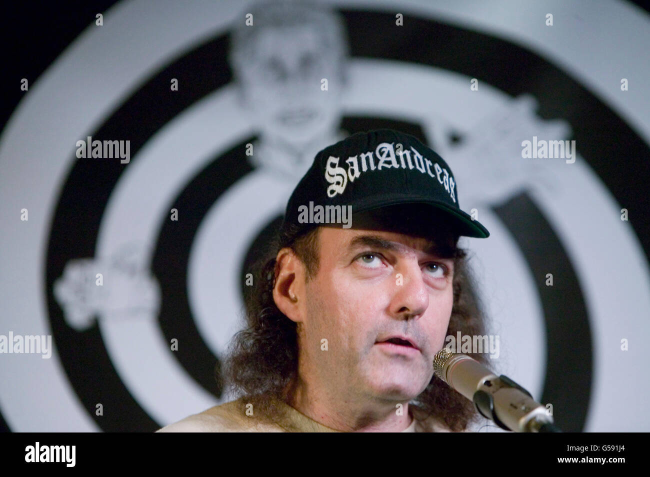 Casquette logo tech Banque de photographies et d’images à haute ...