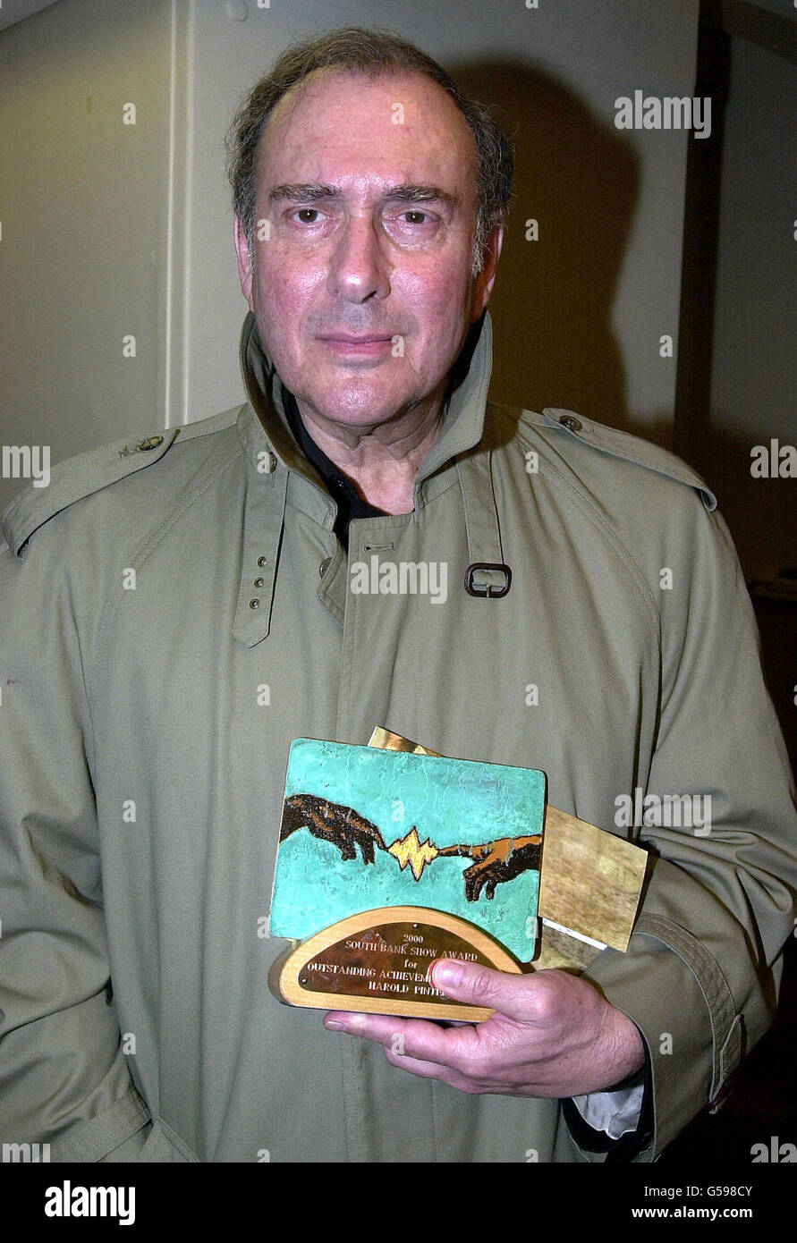 Playwright harold pinter Banque de photographies et d’images à haute ...