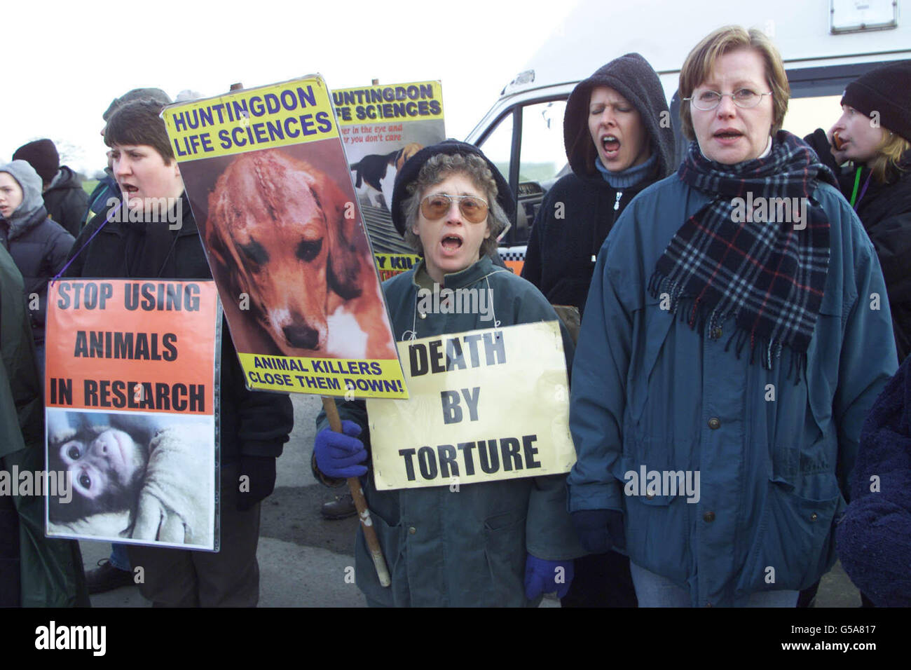 Manifestation contre les tests sur les animaux huntingdon Banque de ...