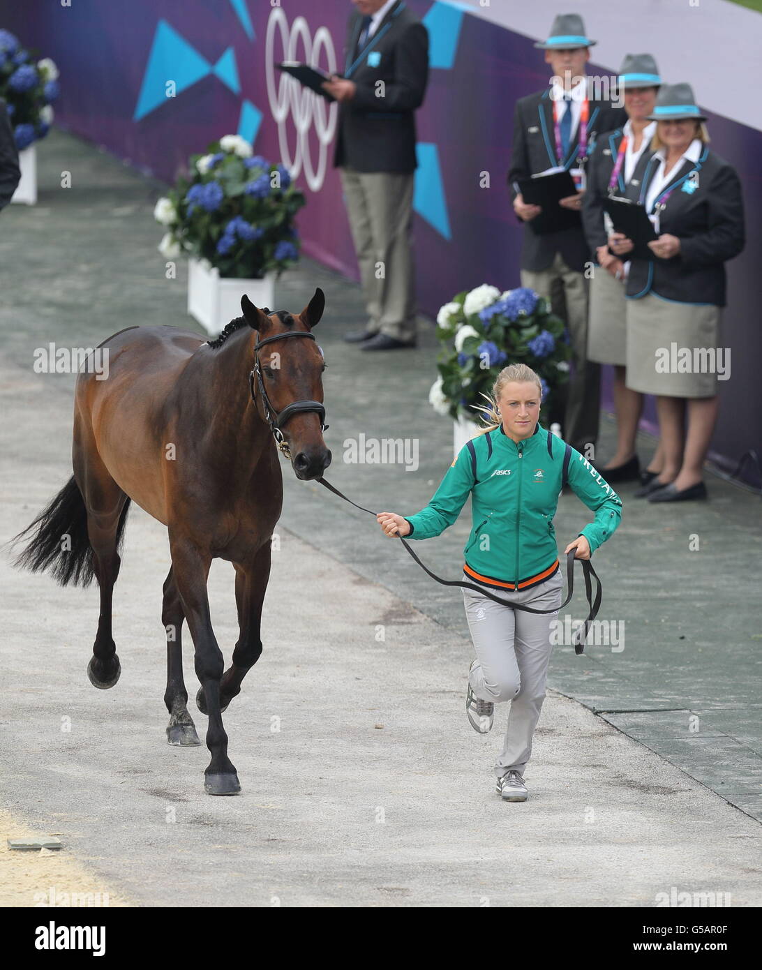 Ireland's Camilla Spiers avec son cheval Portersize juste un Jiff ...
