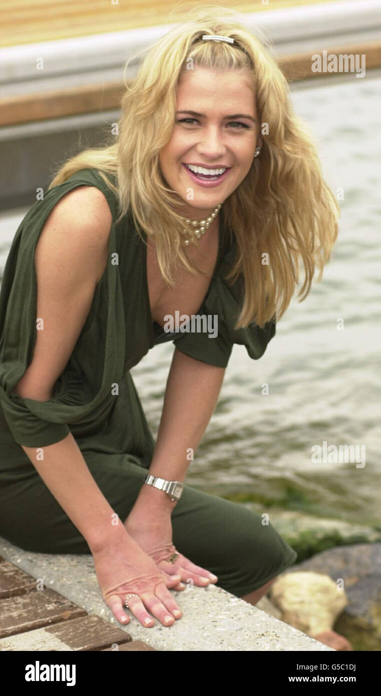 Actress kristy swanson Banque de photographies et d’images à haute ...