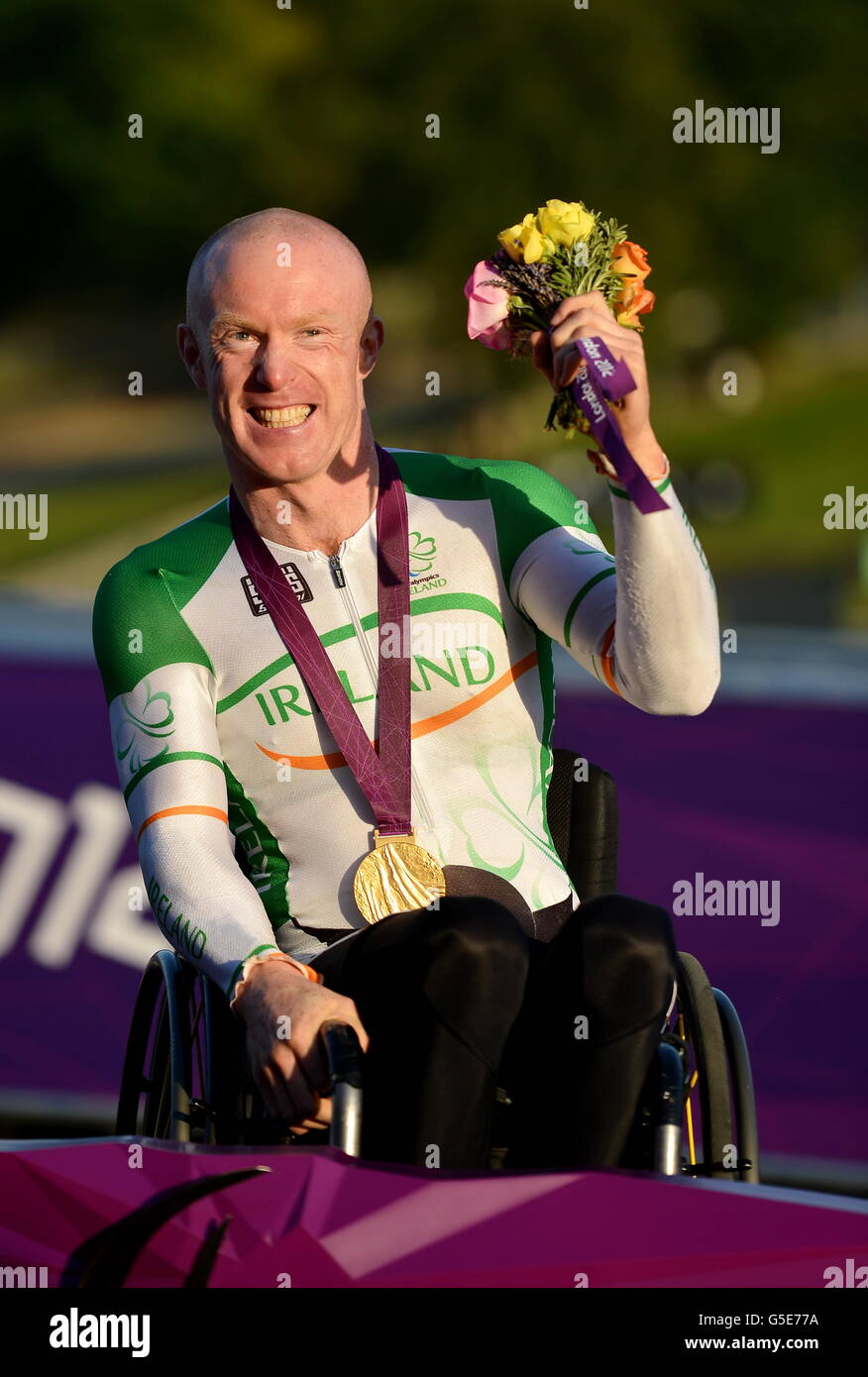 Mark Rohan, en Irlande, célèbre la médaille d'or dans le test ...