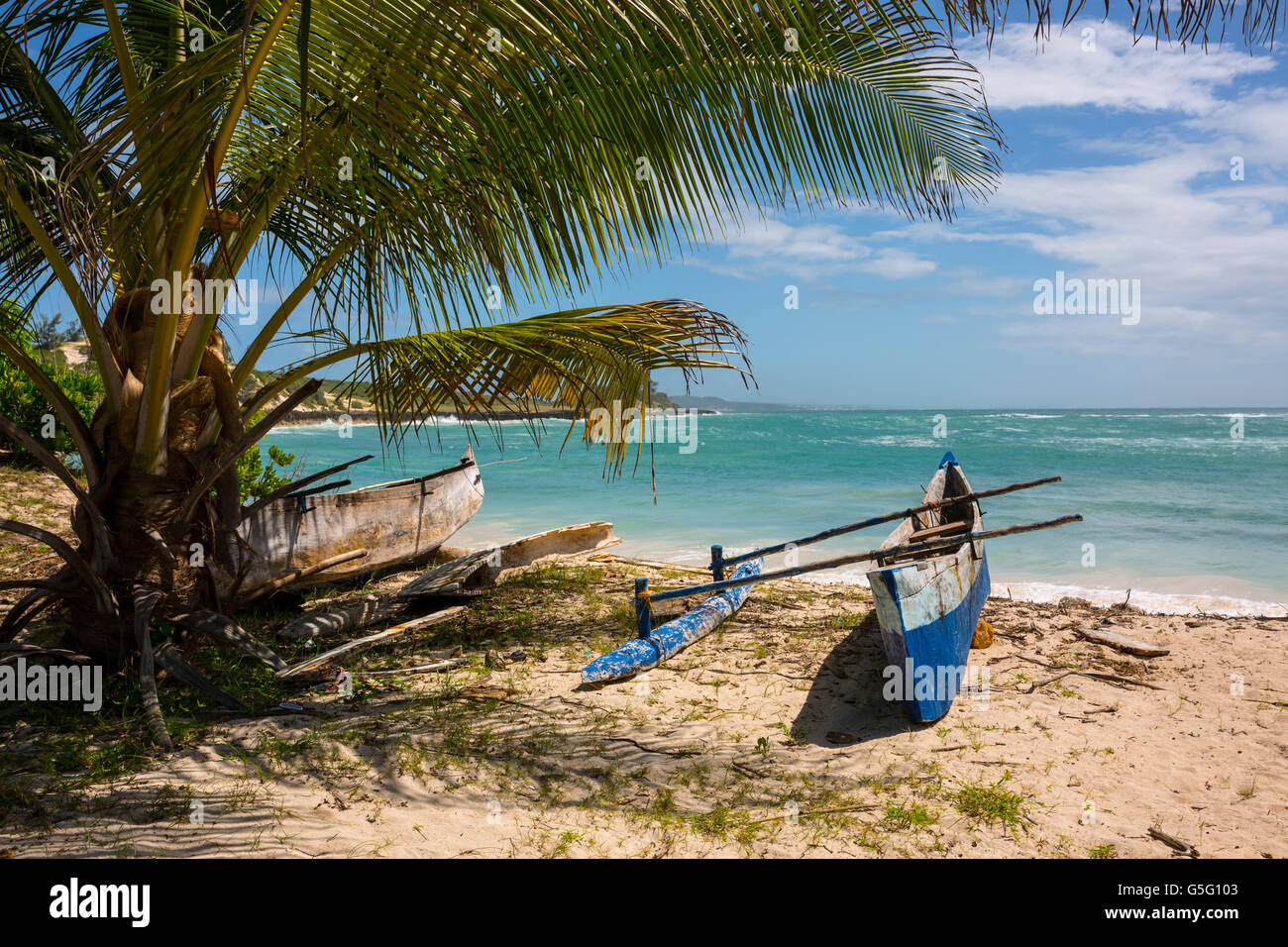 Tsingy Rouges à Madagascar, Afrique. Formation en pierre de latérite ...