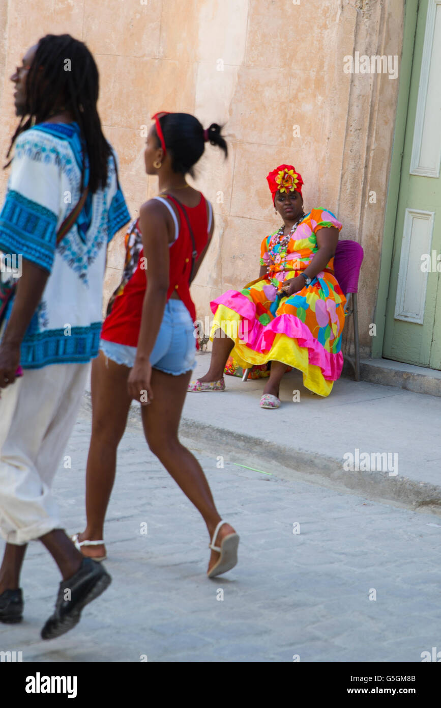 Robe traditionnelle cubaine Banque de photographies et d’images à haute ...