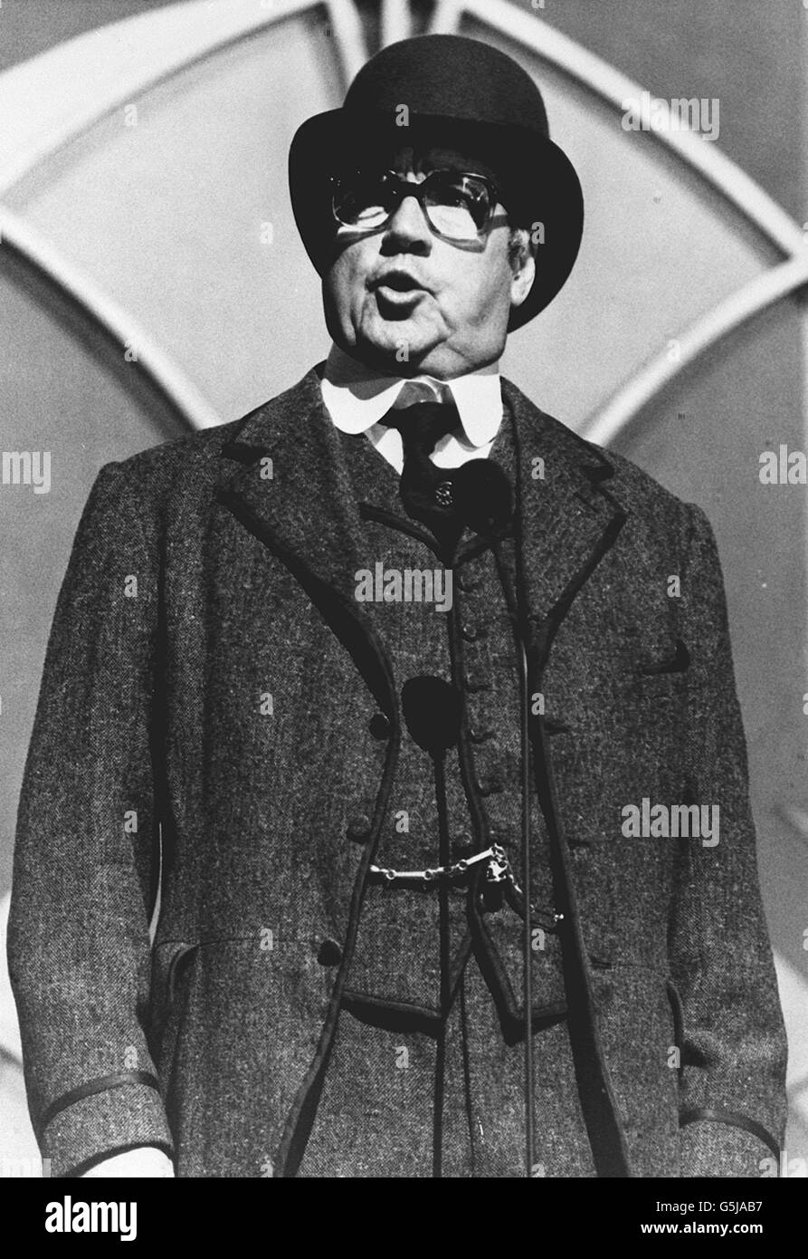 Frank carson Banque de photographies et d’images à haute résolution - Alamy