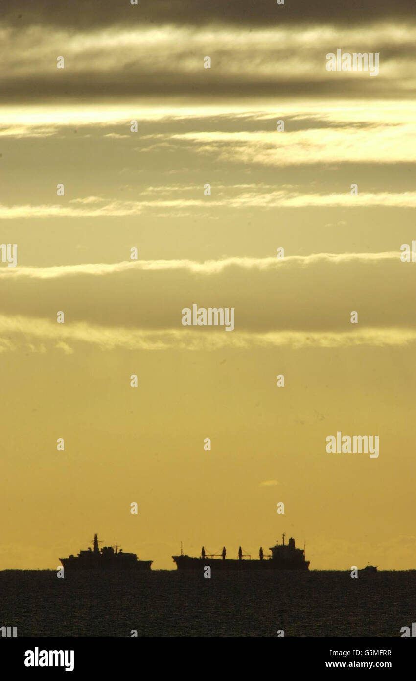 Le mv nisha est mile au large de la baie de sandown Banque de ...