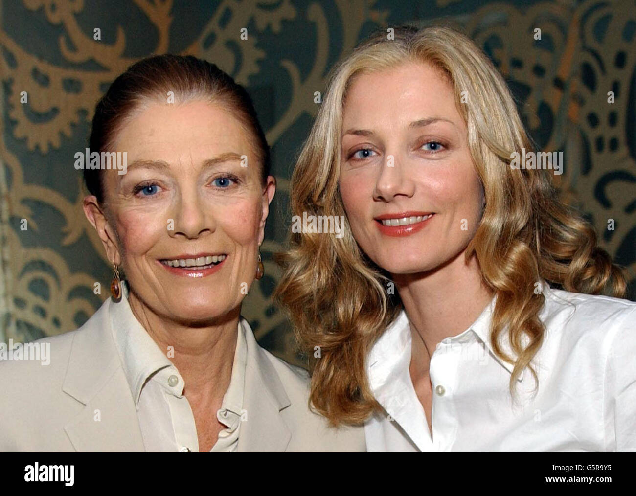 Les actrices Vanessa Redgrave (à gauche) et sa fille Joely Richardson ...