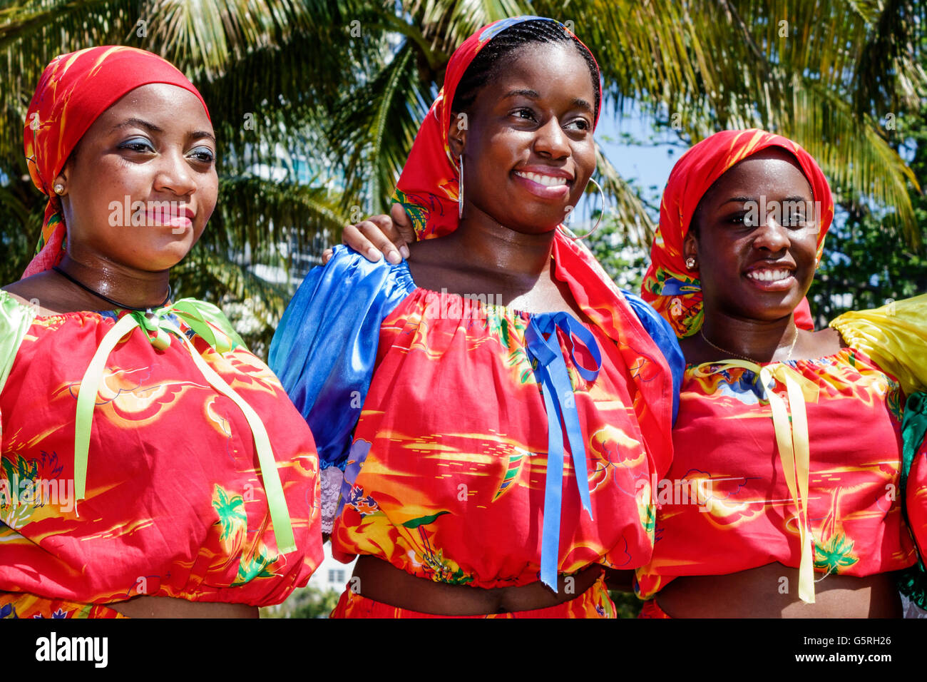 Miami Beach Florida,Haïtien,adultes,femme femmes,danseuses,costume ...