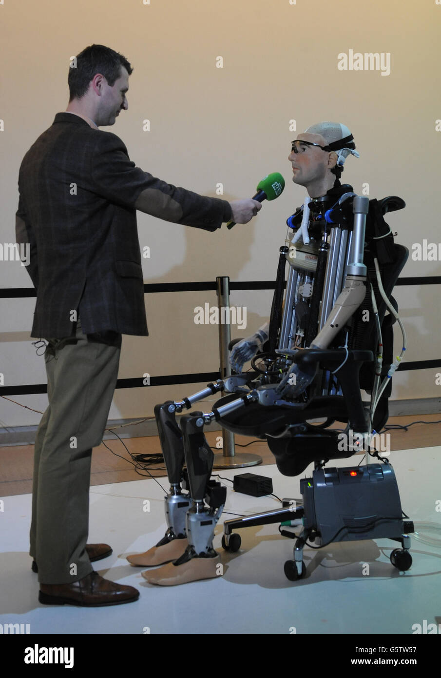 Homme bionique Banque de photographies et d’images à haute résolution ...