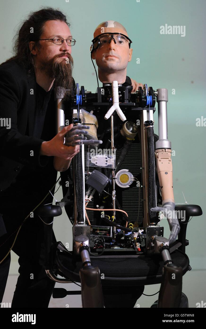 Homme bionique Banque de photographies et d’images à haute résolution ...