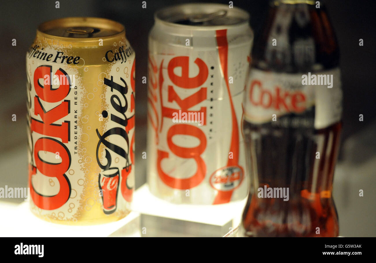 Diet coke cans Banque de photographies et d’images à haute résolution ...