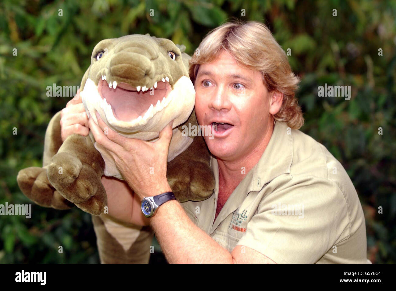 Steve irwin crocodile Banque de photographies et d’images à haute ...