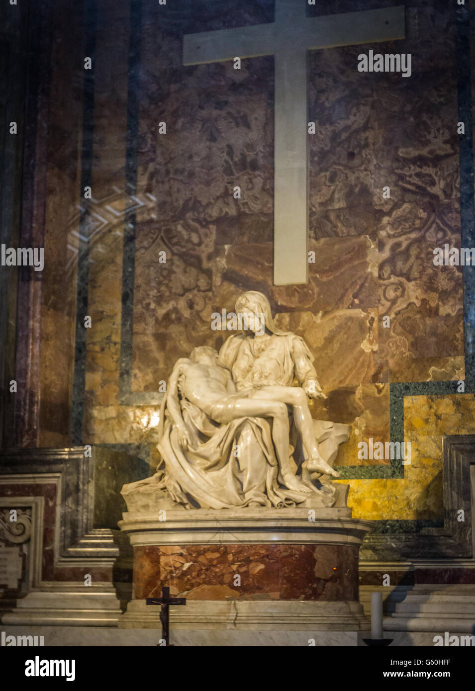 Pieta de michelangelo Banque de photographies et d’images à haute ...