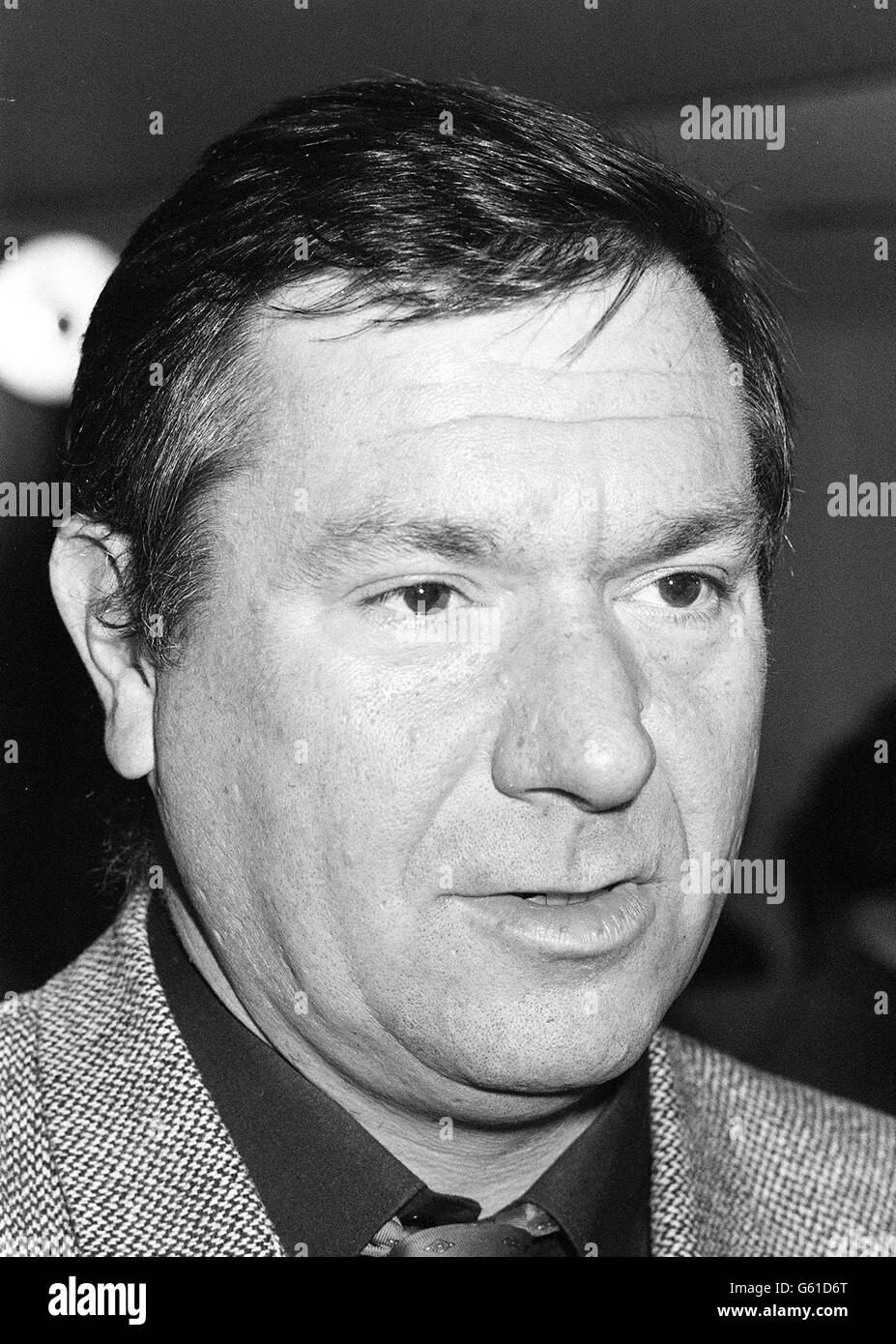 Michael elphick actor Banque d'images noir et blanc - Alamy
