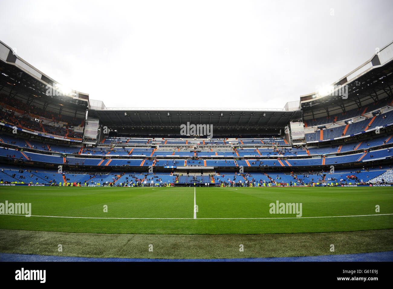 Santiago bernabeu stadium interior Banque de photographies et d’images ...
