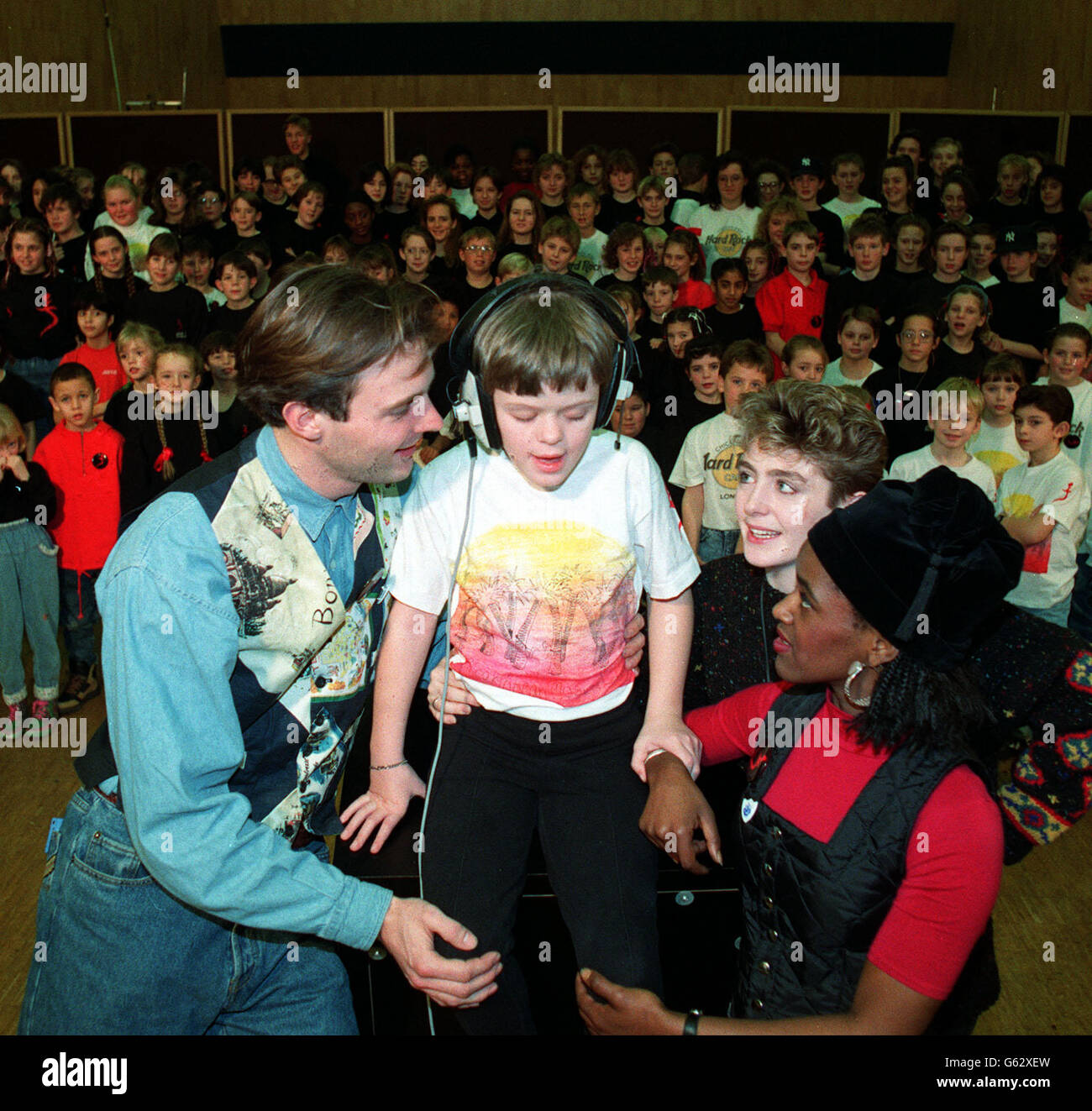 Bbc television blue peter presenters john leslie Banque de ...