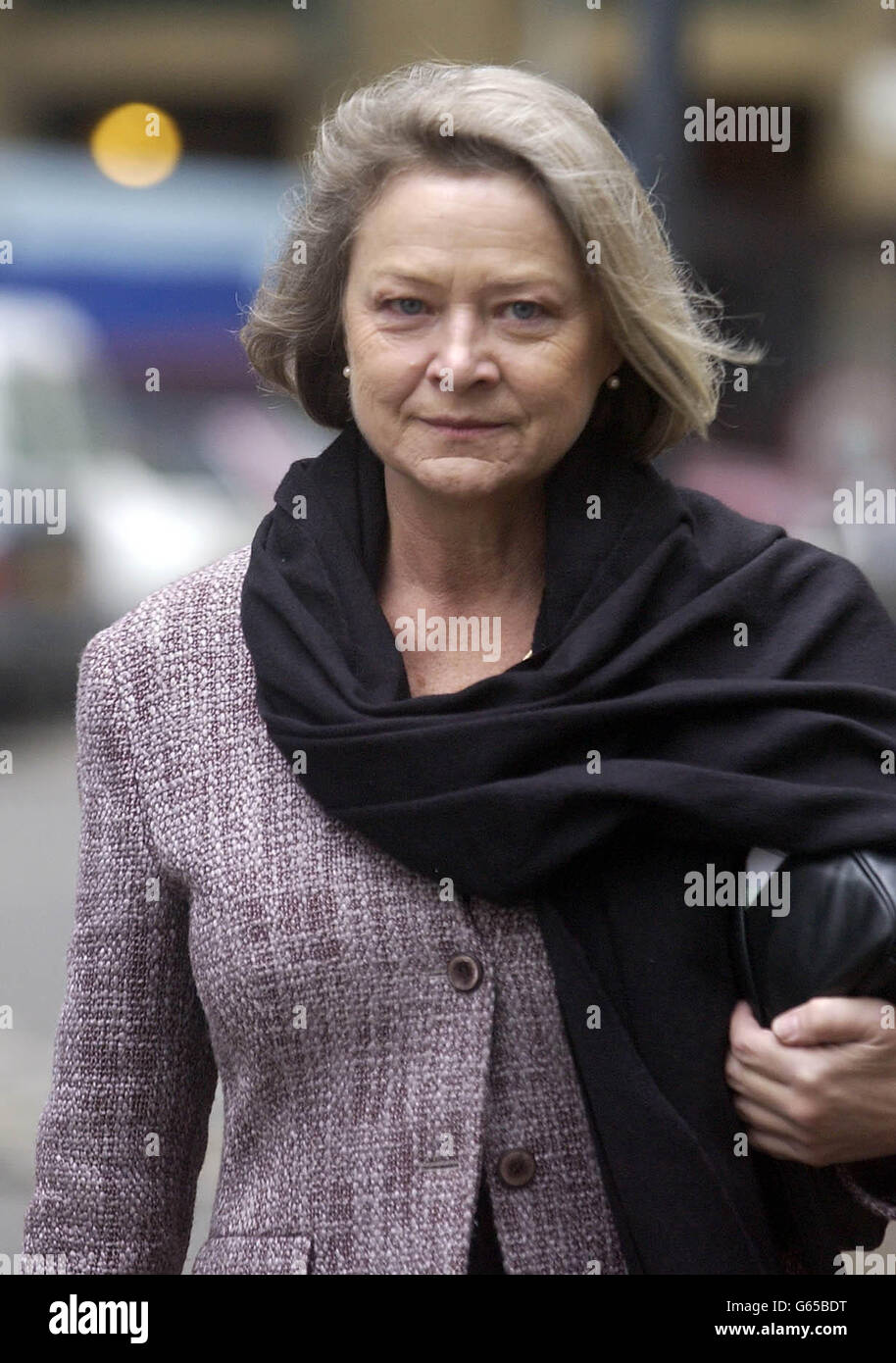 Kate adie Banque de photographies et d’images à haute résolution - Alamy