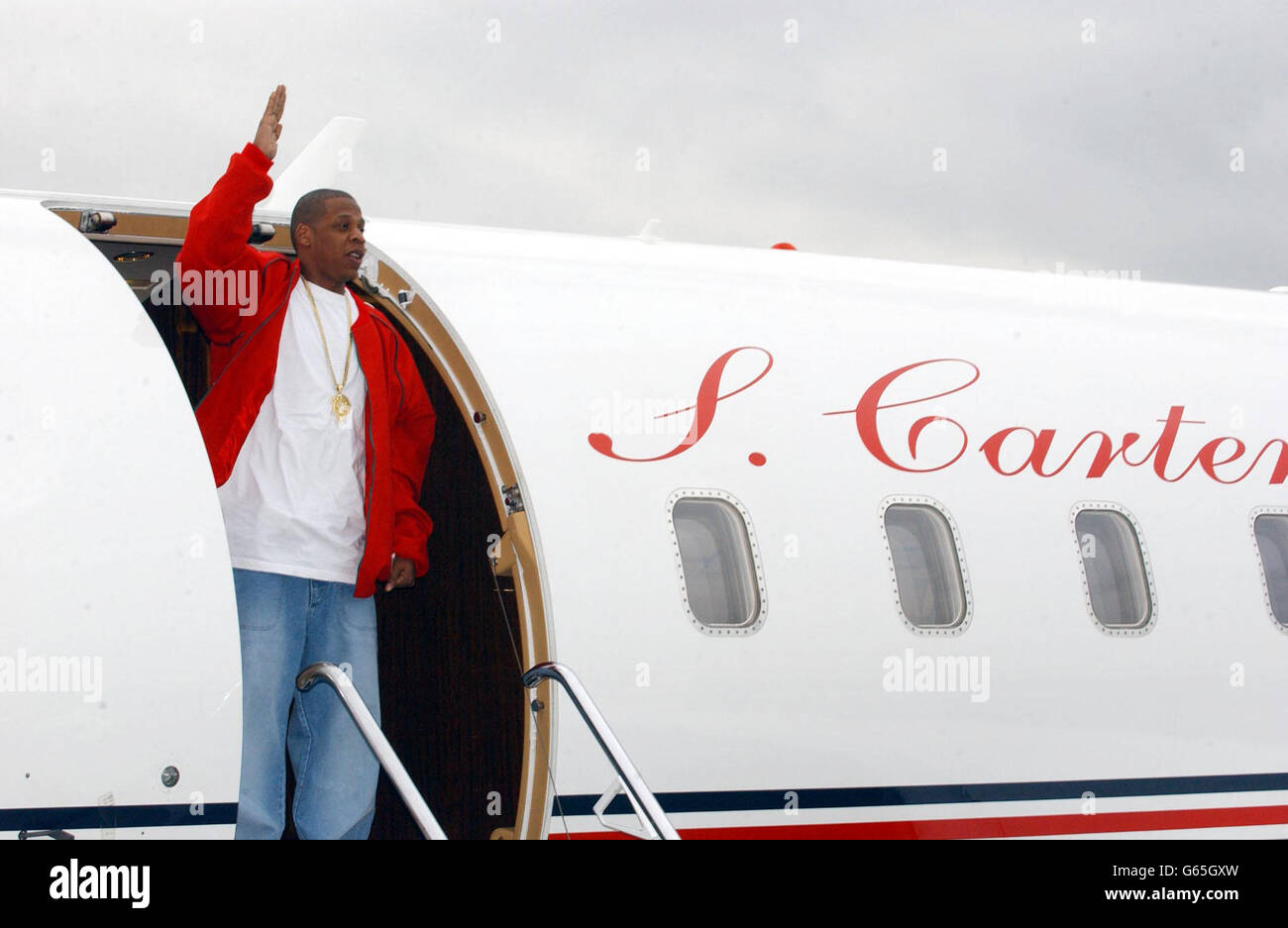 LE rappeur AMÉRICAIN Jay-Z arrive à l'aéroport de Stansted, dans un jet ...