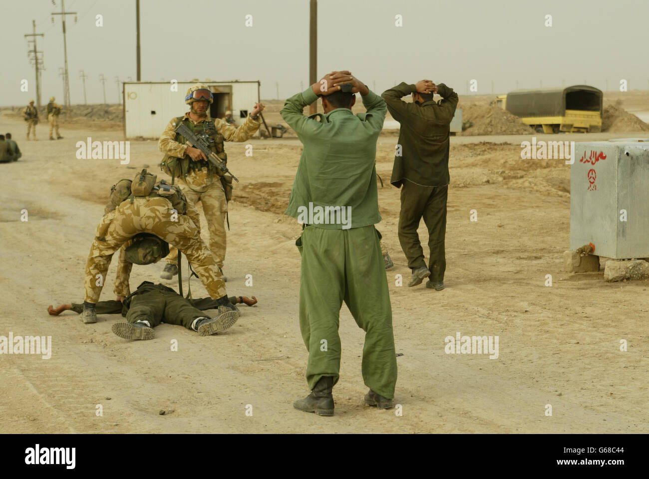 Piscine le soleil terry richards guerre irak uniforme soldat militaire ...