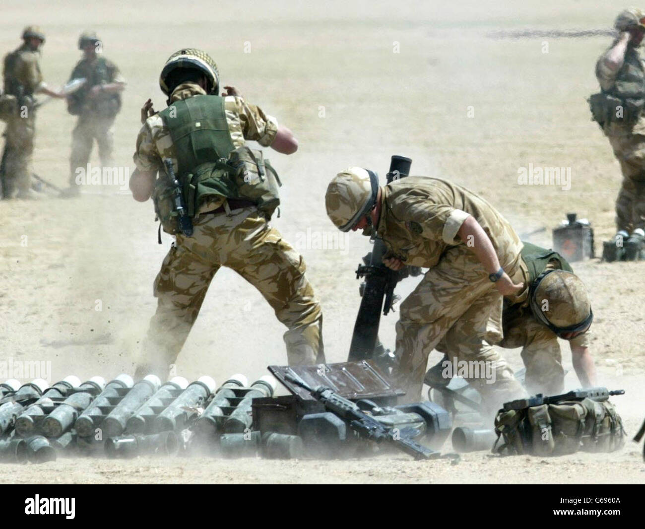 Mortars platoon Banque de photographies et d’images à haute résolution ...