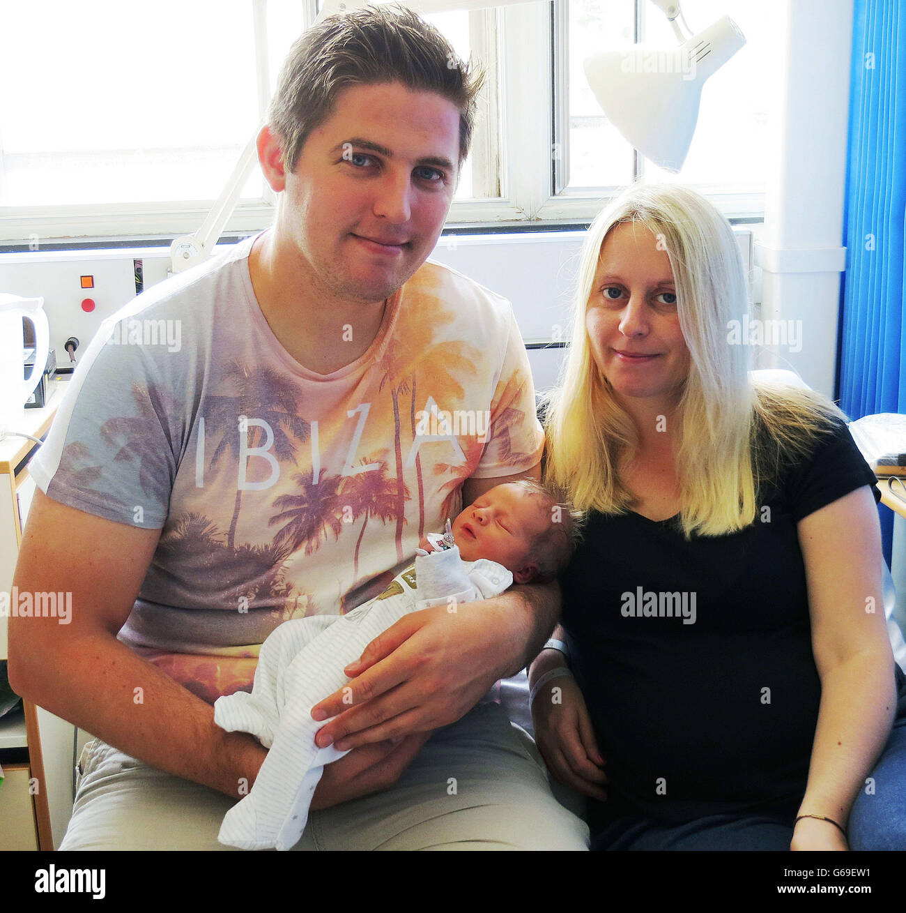 Dave Franklin, 30 ans, et Sarah Berryman, 32 ans, qui célèbrent la ...